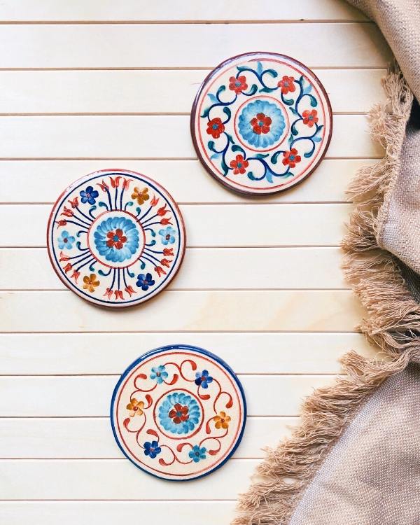 Flowery Hand-Painted Coasters (Set of Three) – DECOBATE